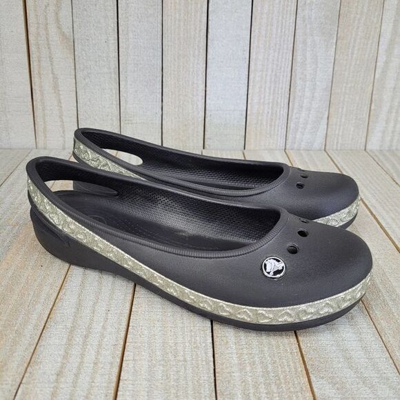 CROCS | Shoes | Crocs Slingbackblacksilver Heart Slipon Flats Closed ...